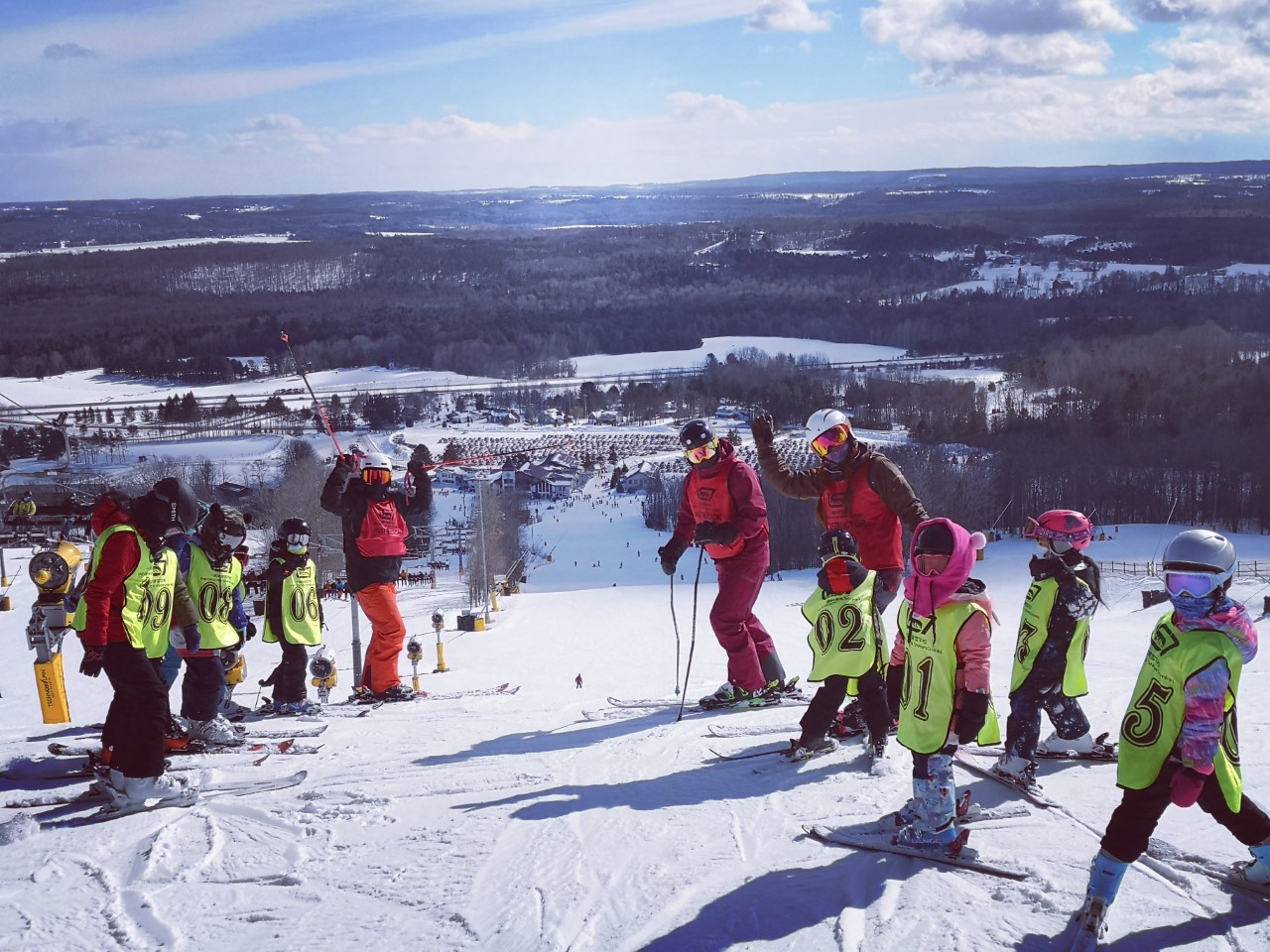 Travelling Snow Schools - Mount St. Louis Moonstone